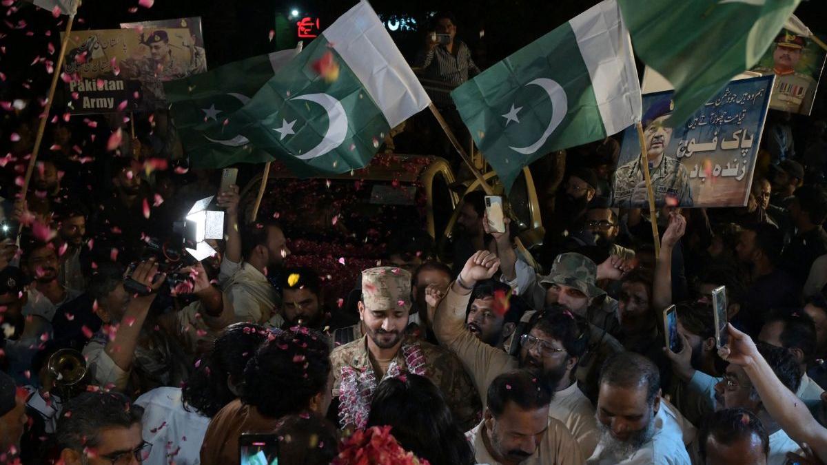 Pakistan confirms 11 soldiers, 40 civilians killed in India strikes ...