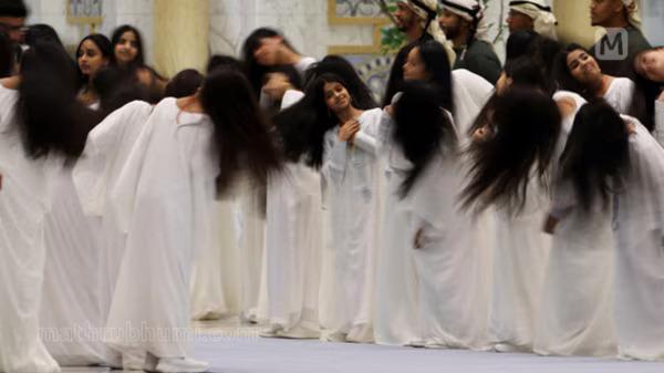 What is Al-Ayyala, the traditional ‘hair-flip’ dance that welcomed US ...
