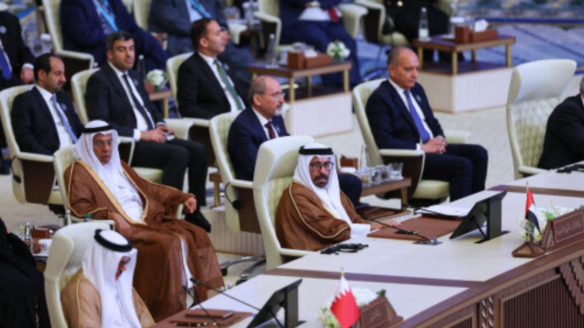 Arab leaders pledge Gaza reconstruction, renew calls for ceasefire ...