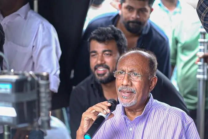 Master director Bhadran makes rare return to direct moment in ‘Ottakkomban’