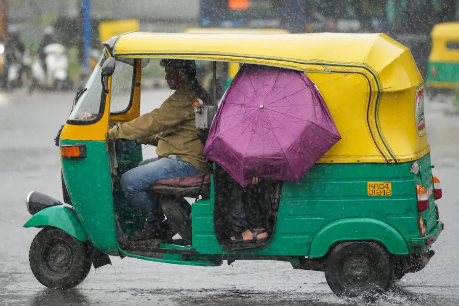 Bengaluru reels under flooding as heavy rain lashes city, early monsoon ...