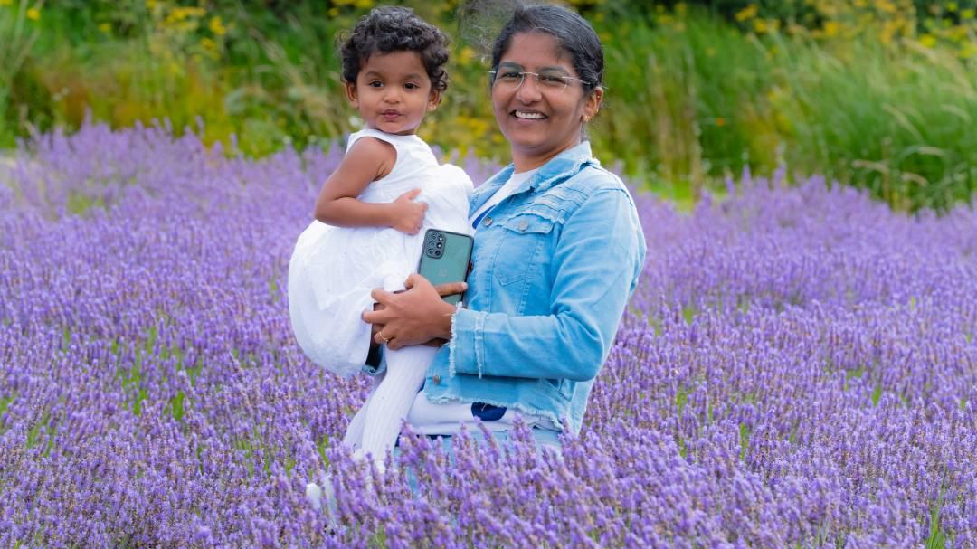 'വീട്ടില്‍ കള്ളം പറഞ്ഞിട്ടായിരുന്നു ആദ്യയാത്ര, കാശൊക്കെ ...