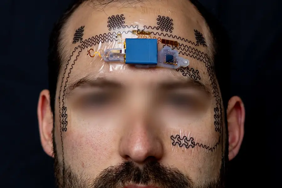 Track stress with an e-tattoo? Scientists develop ultra-thin forehead ...