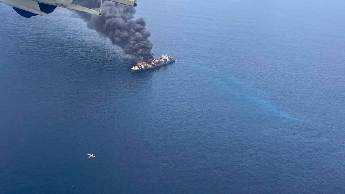 Cargo ship fire: Seawater collected in Kannur for testing amid fears of ...