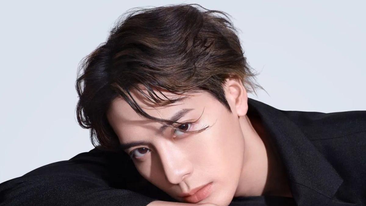 Jackson Wang's surprise Mumbai arrival sparks frenzy