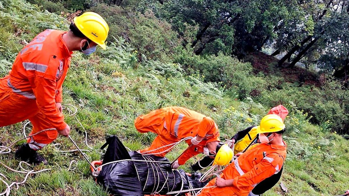Kedarnath helicopter crash: All seven bodies recovered in SDRF-NDRF ...