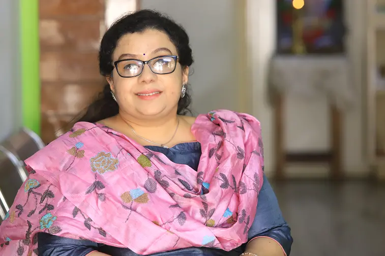 Visually impaired doctor imparts 'vision and light' through Ayurveda