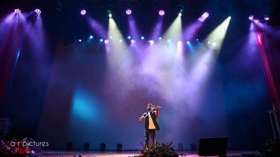 Stephen Mathew - Winning Hearts with Violin | English Archives