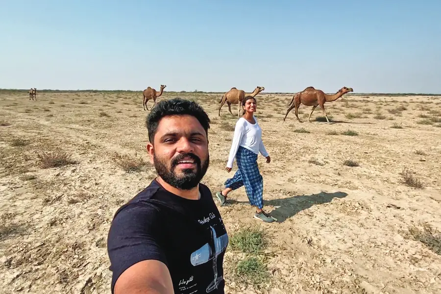 Meet this vlogger couple who travels around India by car