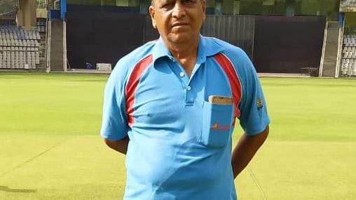 At 70, Mhamunkar is a top-notch pitch curator | English Archives
