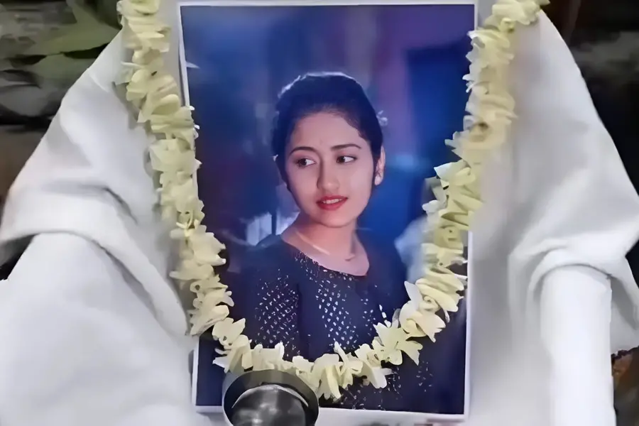 ‘She’s as good as dead to us’: West Bengal family performs living ...