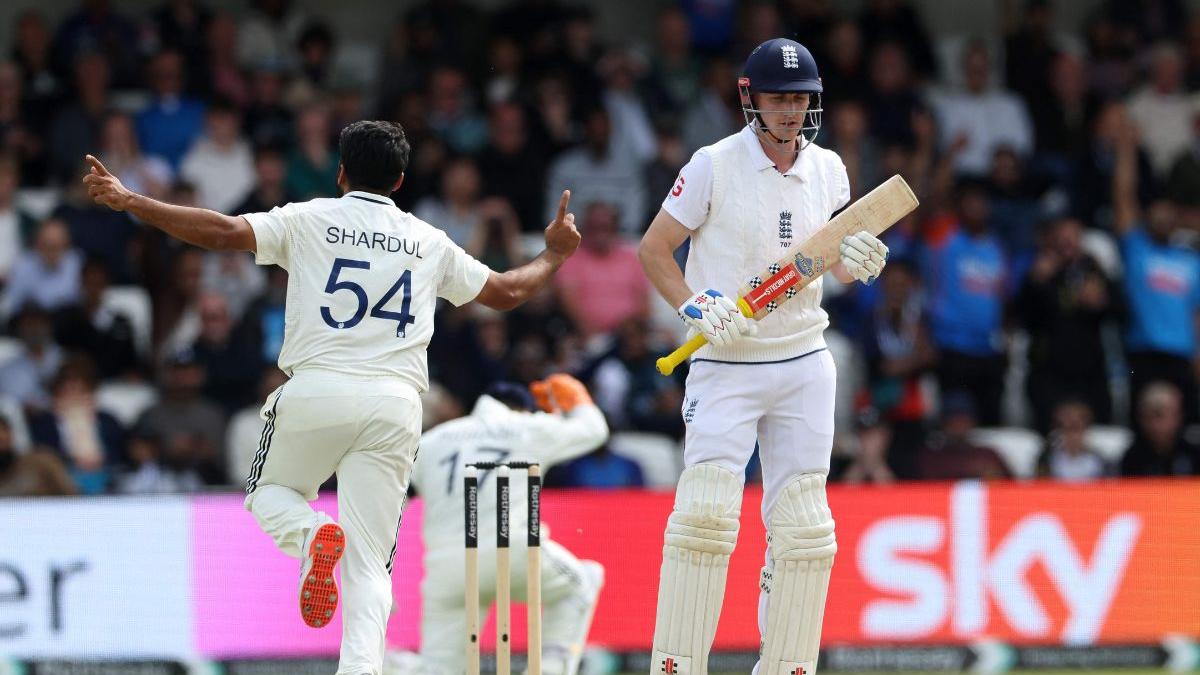 Lord Shardul: India's oasis in a barren spell, dismisses Duckett and ...