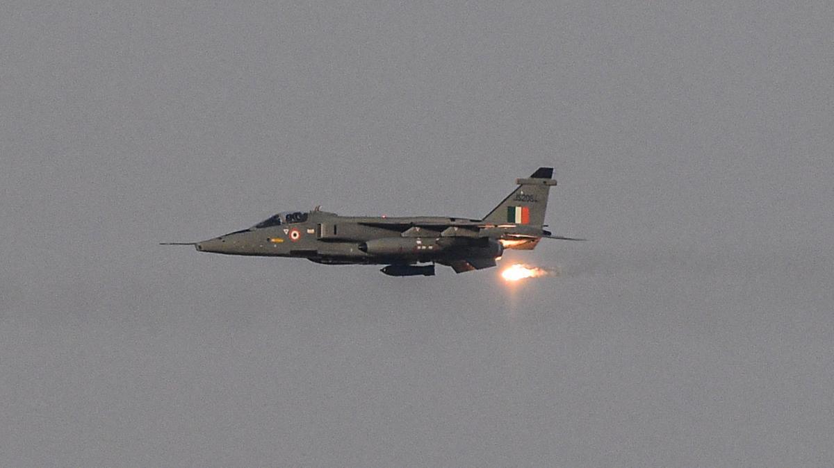 Reliance Defence, US firm CMI join forces to tap ₹20,000 crore fighter ...
