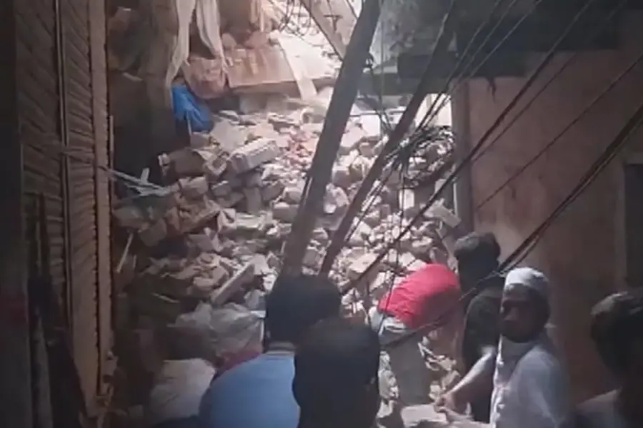 Delhi building collapse: Two dead, eight injured in Delhi tragedy