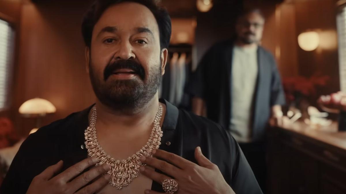 Aaliyah yasin mia z yasmina khan she yanked her