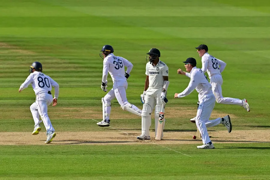 What do cricketers really eat and drink during Test match breaks ...