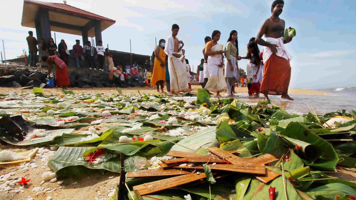 Karkidaka Vavu Bali: Date, rituals, and spiritual significance; Know ...