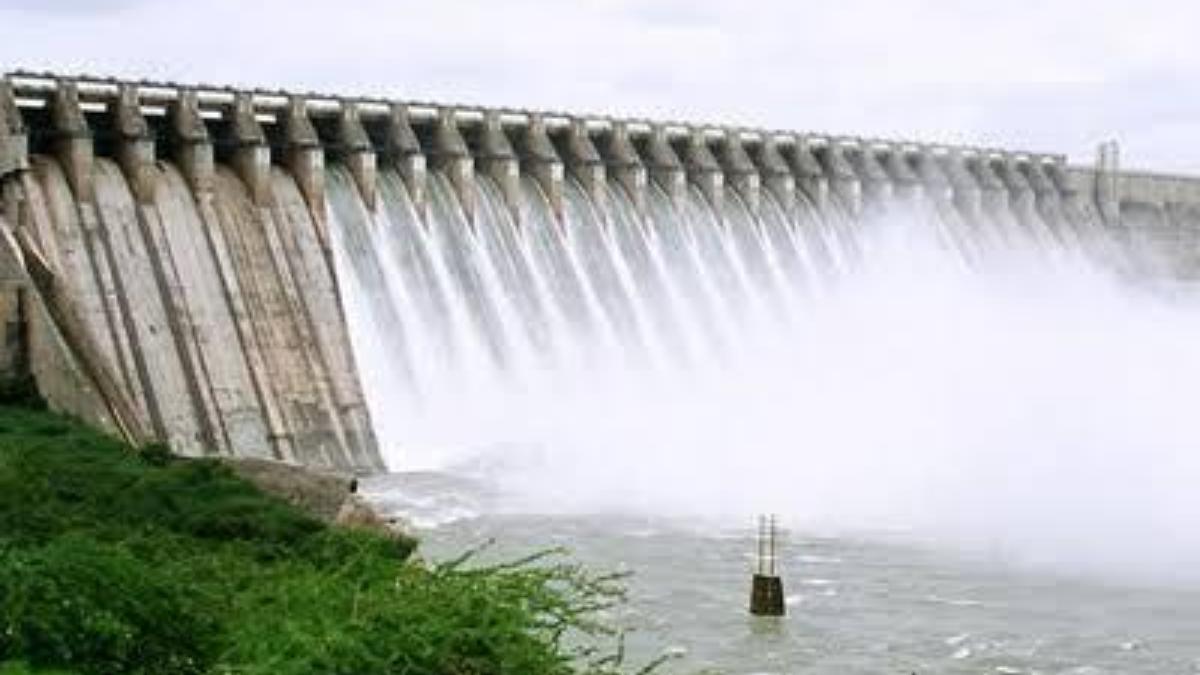 Flood alert along lower Bhavani River in TN's Erode as Bhavanisagar dam ...