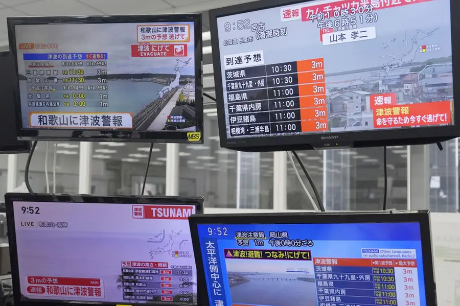 Tsunami hits Japan's Hokkaido, Russia's Kuril islands after 8.8 quake ...