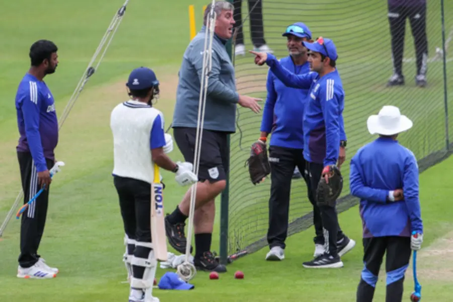 'He is a bit tetchy…': Oval curator reacts after Gambhir refers to him ...