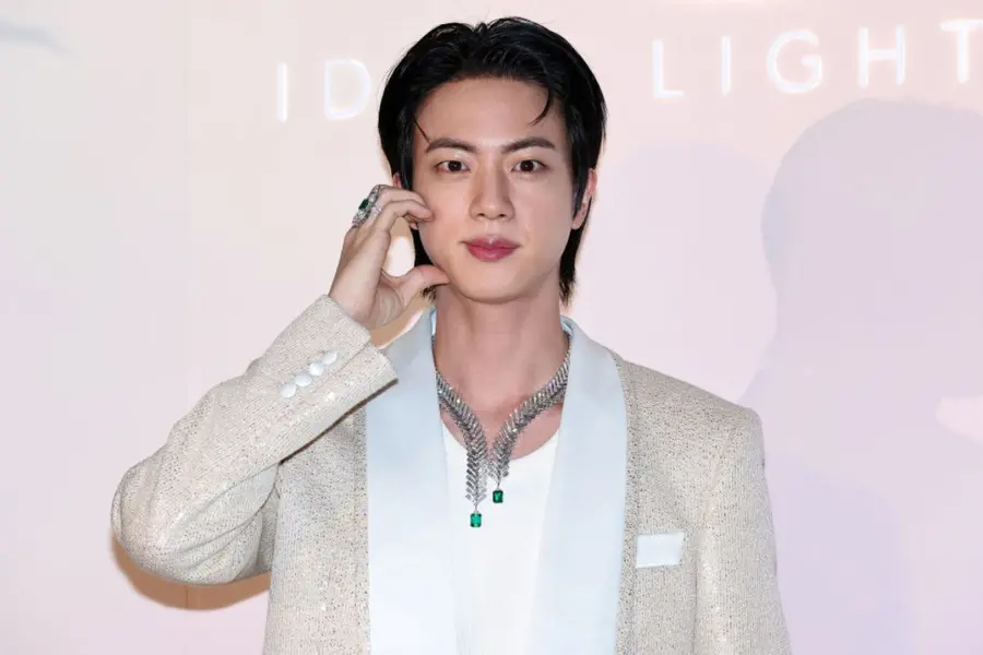 ‘I became scared and couldn’t carry on’: BTS Jin reveals why he stopped ...