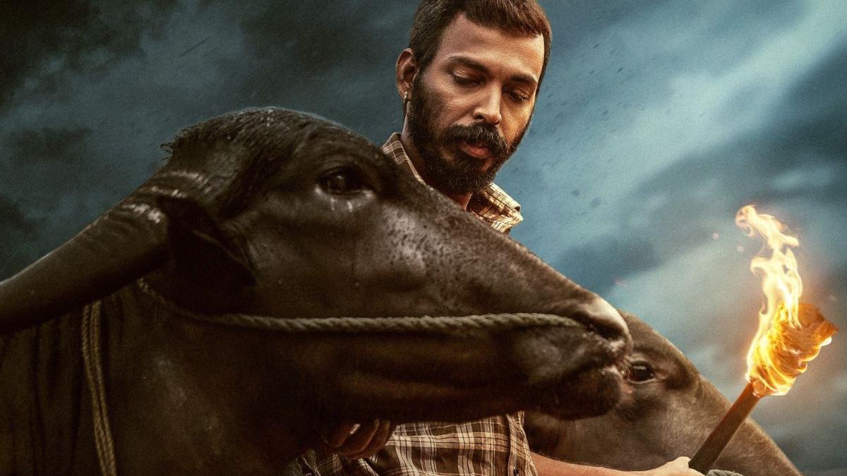 Raj B Shetty’s fierce look as ‘Maveera’ in ‘Karavali’ leaves fans ...