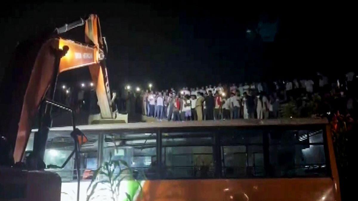 5 killed, over a dozen injured as UP Roadways bus plunges into ditch in ...