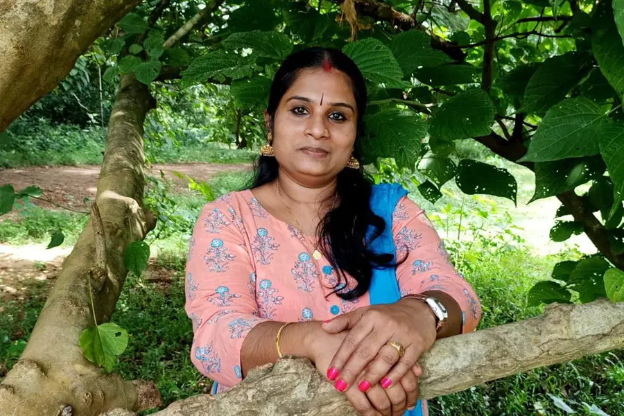 ശബ്ദങ്ങളുടെ ലോകം നഷ്ടമായിട്ടും കെടാത്ത ആത്മവീര്യം, രശ്മിയെ കേള്‍ക്കാം ...