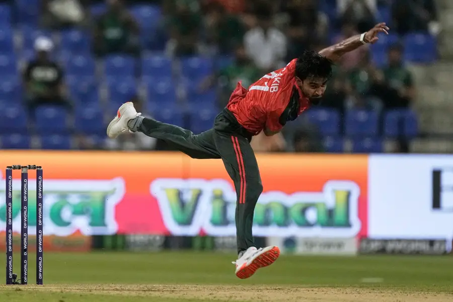 Asia Cup 2025: Tanzim Hasan Sakib delivers stunning yorker to dismiss ...