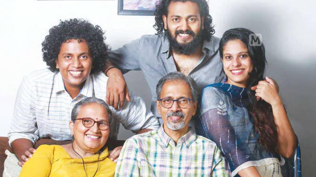 കഥയുടെ കടലൊരുക്കി പി.എഫ്. മാത്യൂസ്; കരിക്കിൽ ചിരിയുടെ മറുകരയിലേയ്ക്ക് ...