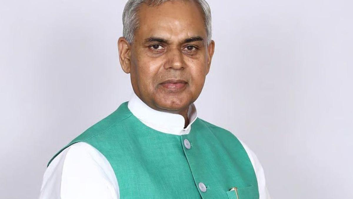 Acharya Devvrat to take oath as Maharashtra governor tomorrow