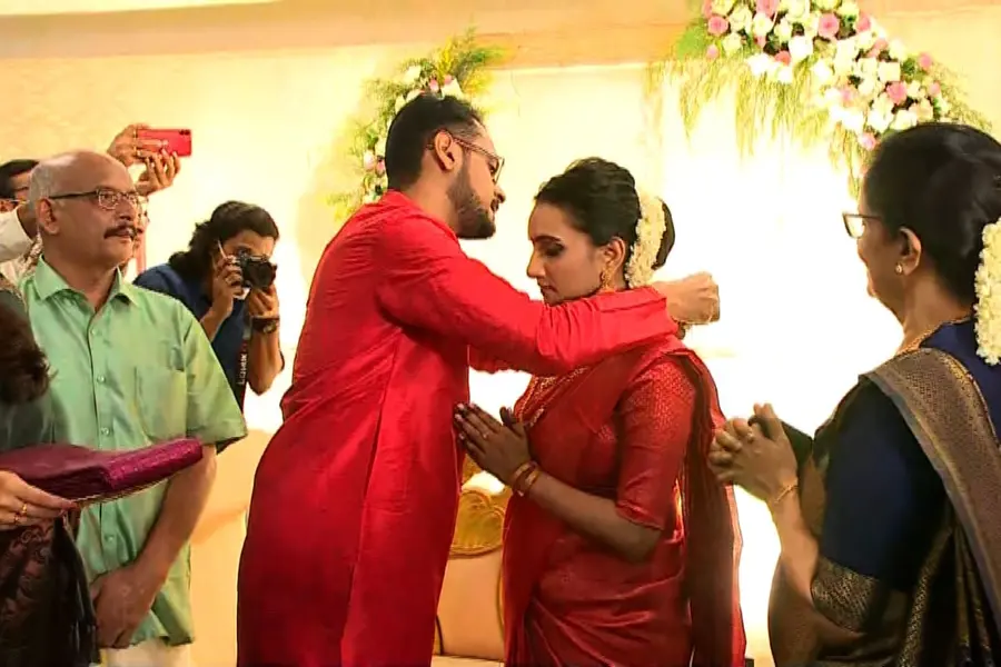 ഗായിക മഞ്ജരി വിവാഹിതയായി; വിരുന്ന് സൽക്കാരം മാജിക് പ്ലാനെറ്റിലെ കുട്ടിക ...
