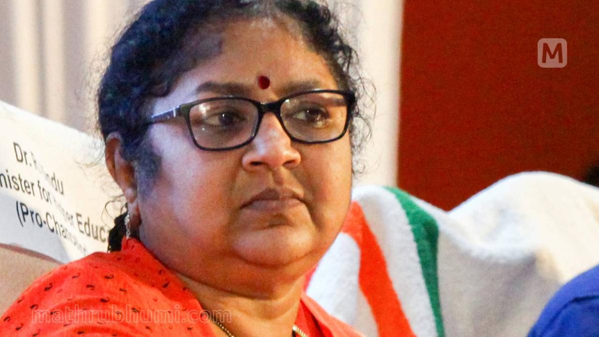 മന്ത്രി ആര്‍. ബിന്ദുവിന് കണ്ണടയ്ക്ക് 30,500 രൂപ; സാമൂഹിക മാധ്യമങ്ങളില് ...