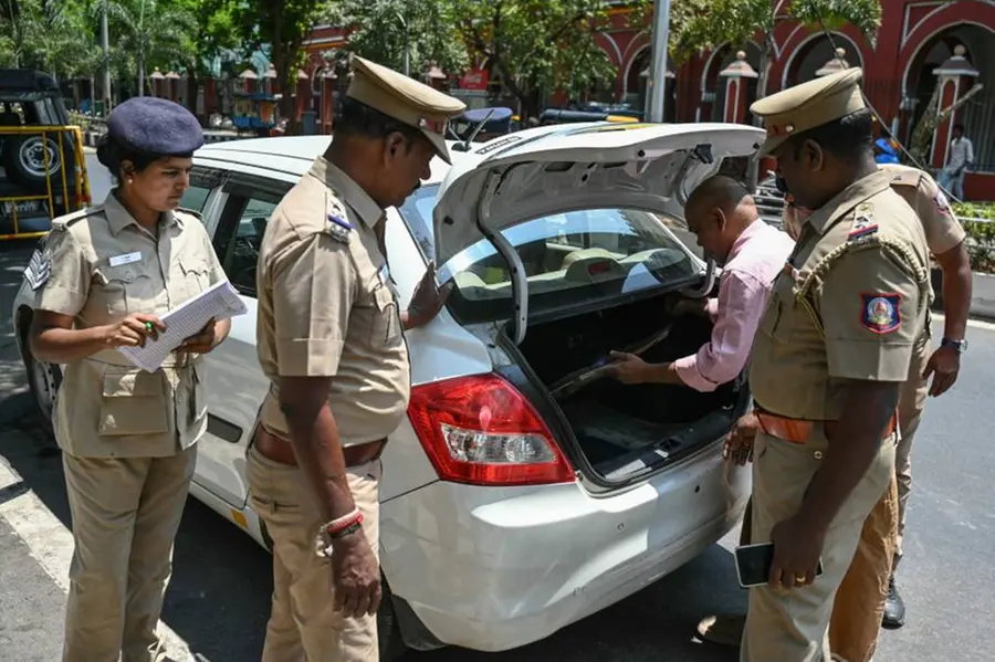 പണം ഒഴുകുന്നു, ഇതുവരെ പിടിച്ചത് 4650 കോടി, ചരിത്രത്തിലെ ഏറ്റവും ഉയര് ...