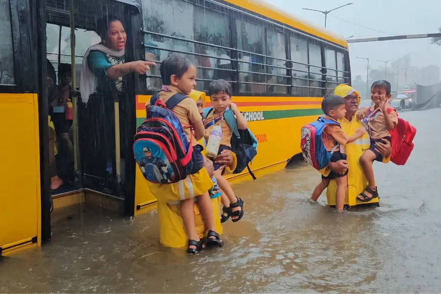Will heavy rain force BMC to shut Mumbai schools and colleges today ...