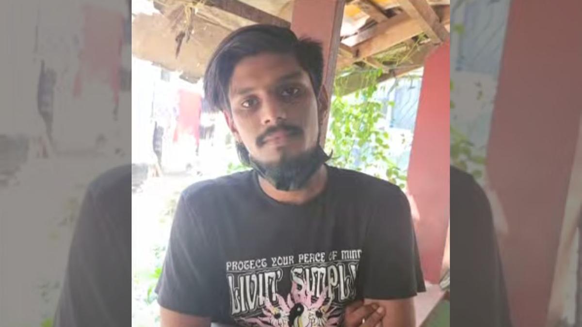 കാപ്പ കേസ് പ്രതി പോലീസ് കസ്റ്റഡിയിൽനിന്ന് രക്ഷപ്പെട്ടു; സംഭവം ...