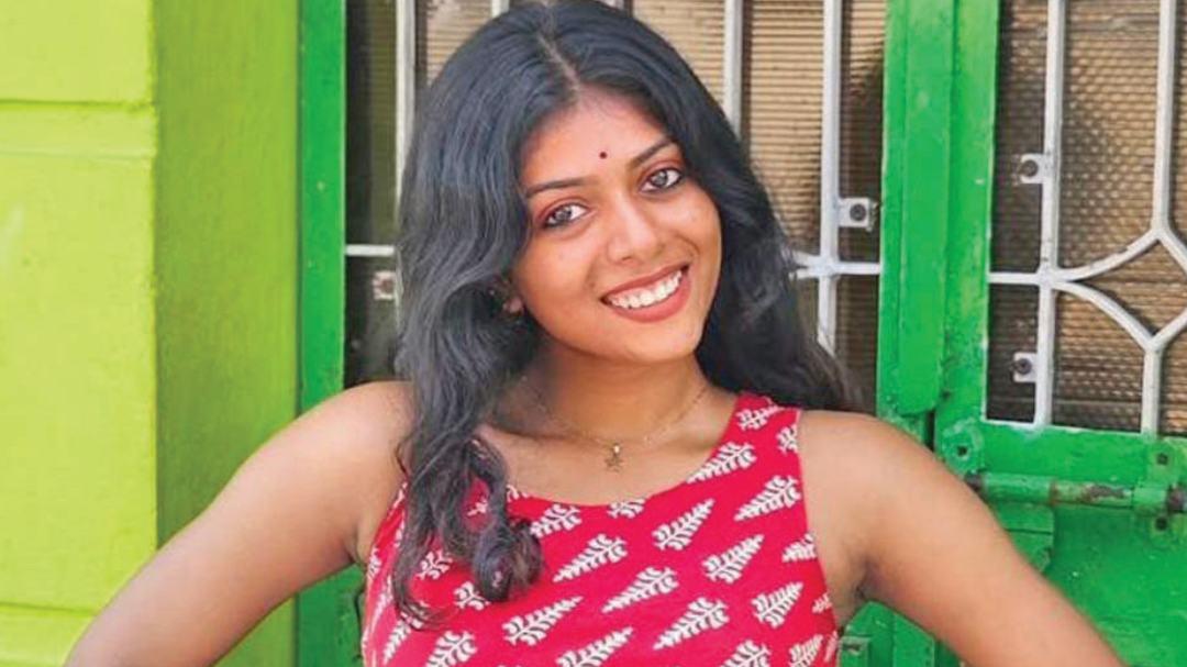 തമിഴ്നാട്ടിൽ വാഹനാപകടം: മലയാളി നർത്തകി മരിച്ചു | Mathrubhumi