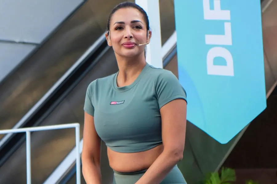 Malaika Arora demonstrates Chinese movements to release tension and ...