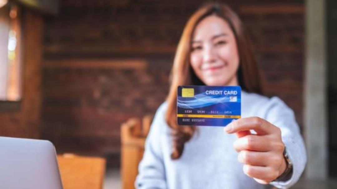 Debit and credit cards to get fingerprint sensors soon