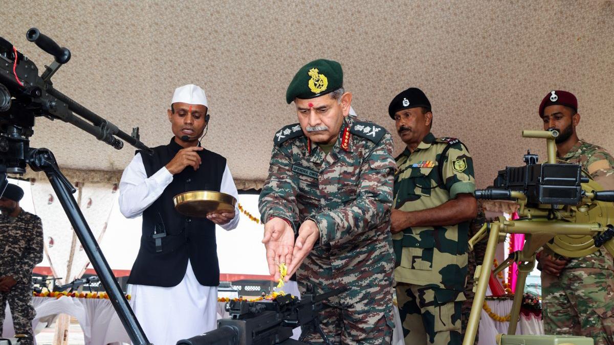 ‘No restraint’: Indian Army chief tells troops to stay ready, warns ...