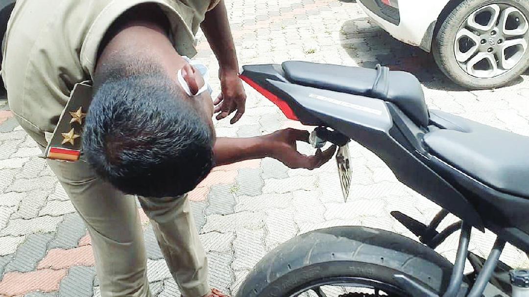 MVD cracks down on illegible number plates: sets trap to catch ‘freak ...