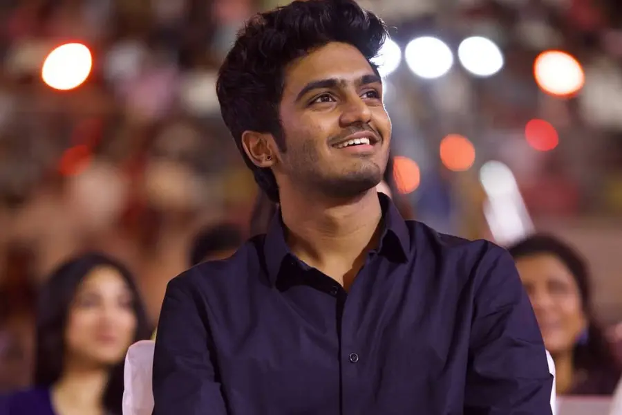 'He works 19 hrs a day, deserves even greater success': Singer Harini ...