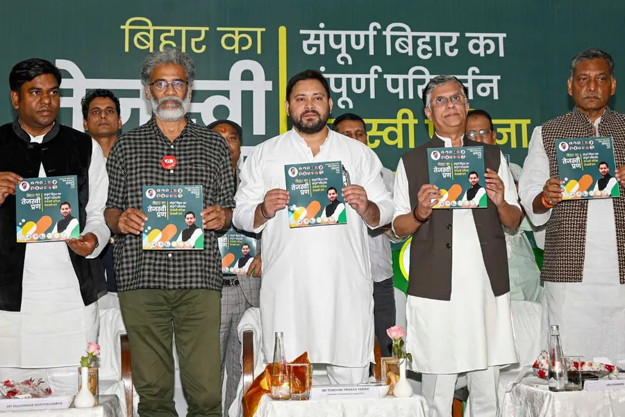 INDIA bloc releases 'Tejashwi Pran' manifesto for Bihar Assembly ...