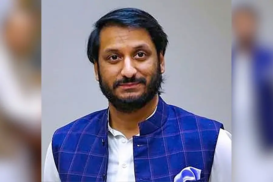 1,800 കോടി രൂപ വിലമതിക്കുന്ന പൂനെയിലെ ഭൂമി വെറും 300 കോടി രൂപയ്ക്ക് ...