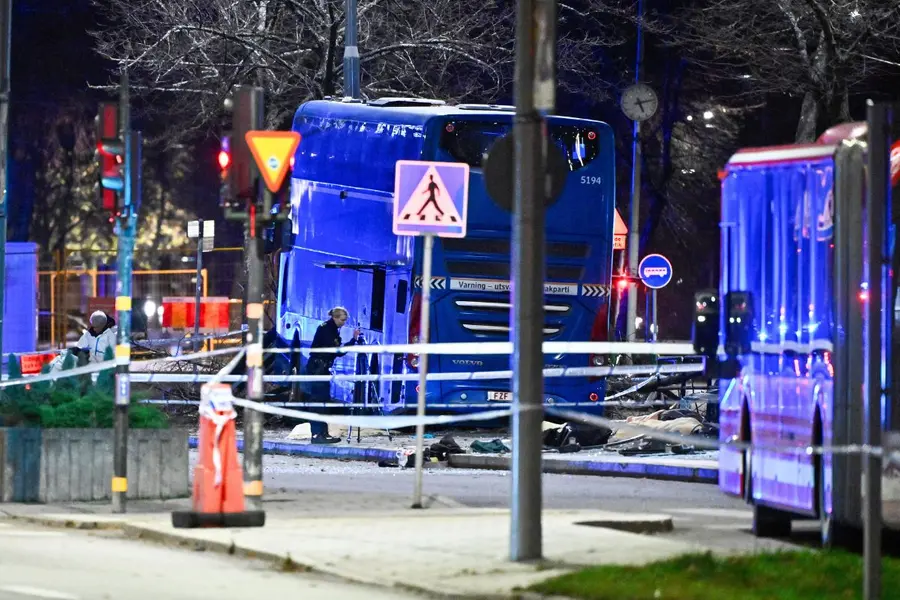 Stockholm bus tragedy: 3 dead, 3 injured as double-decker slams into ...