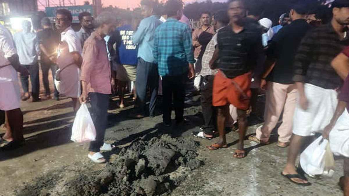 കൊളപ്പുറത്ത് അനുബന്ധറോഡിന് ദേശീയപാതാ അധികൃതര്‍ നിര്‍മിച്ച ഡിവൈഡര് ...