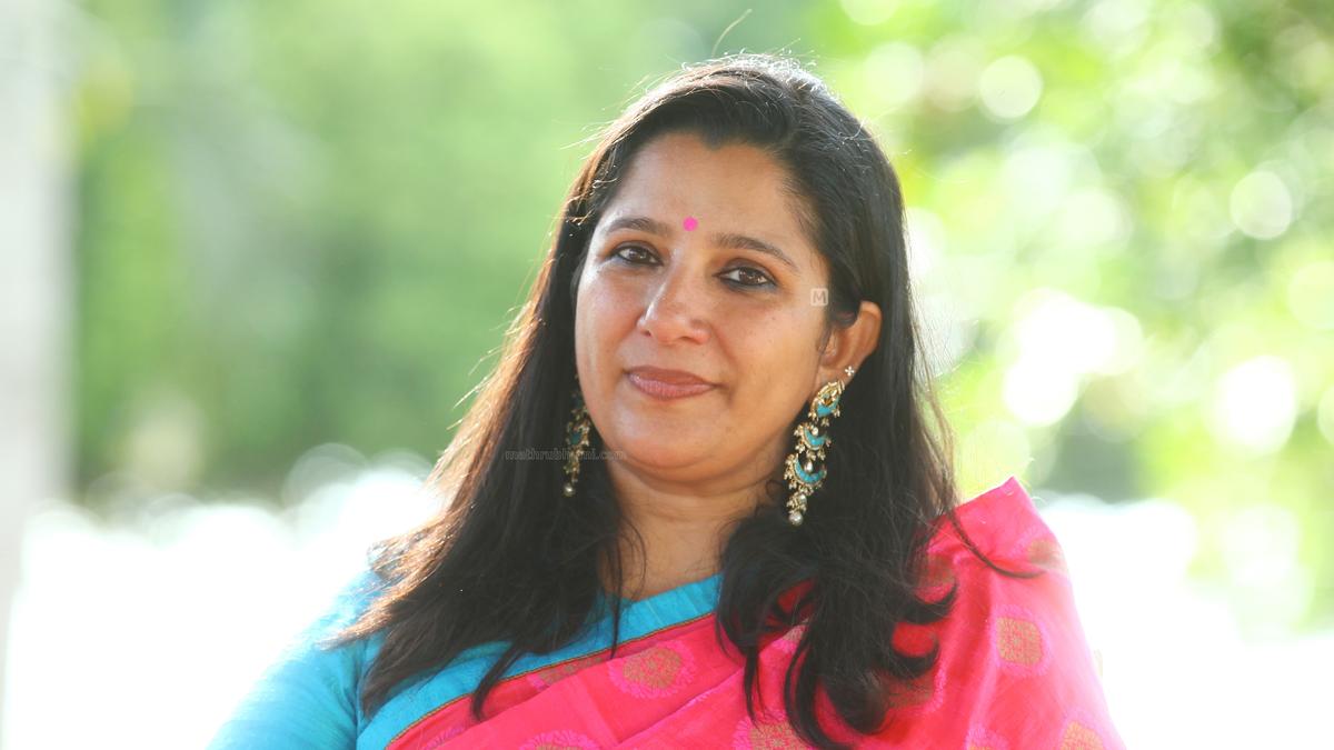 നിഷ ജോസ് കെ.മാണിക്ക് പിഎച്ച്ഡി; വീട്ടമ്മമാരെ ‘അധ്വാനവർഗ’ പരിധിയി ...