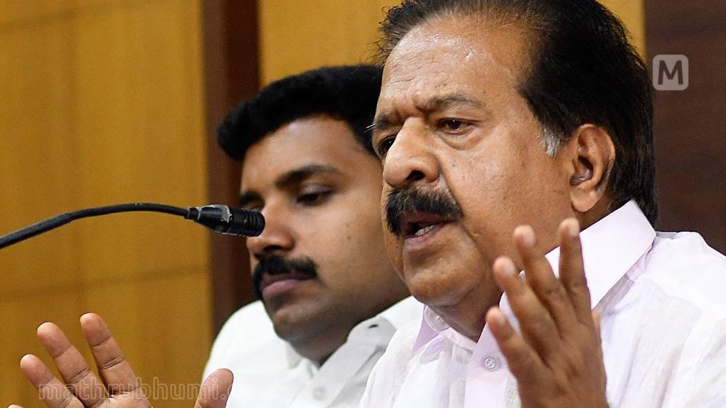 ശബരിമല സ്വർണക്കൊള്ള: യഥാർത്ഥ സൂത്രധാരന്മാർ മന്ത്രിമാർ, അന്വേഷണം ...