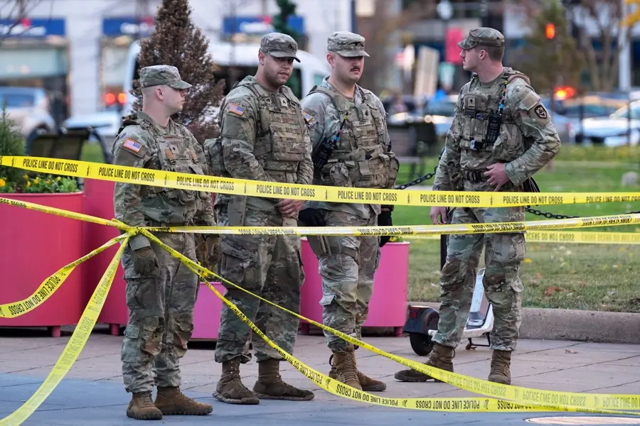 Gunman who shot US guards near White House had worked with military in ...