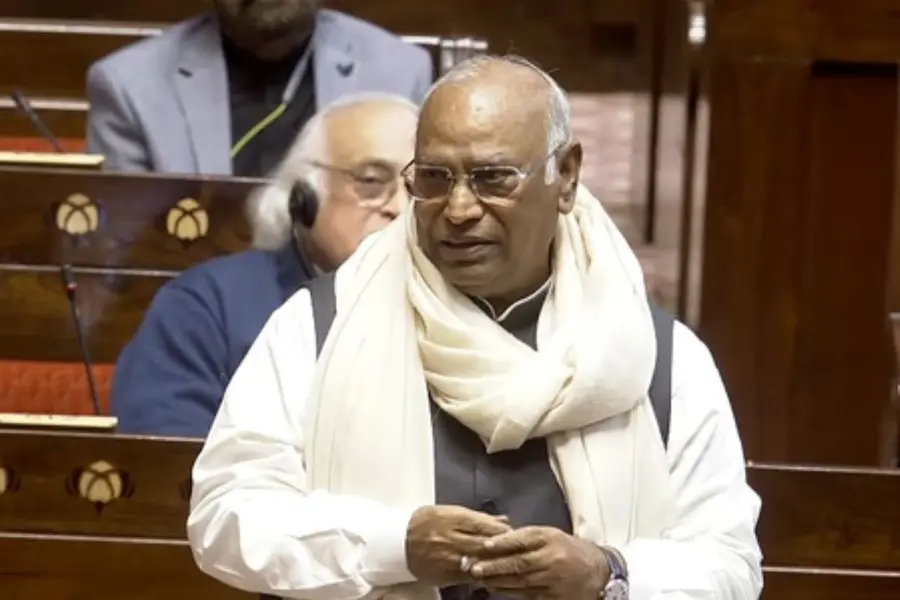 ‘I belong to no party’: Kharge invokes Radhakrishnan quote in ...